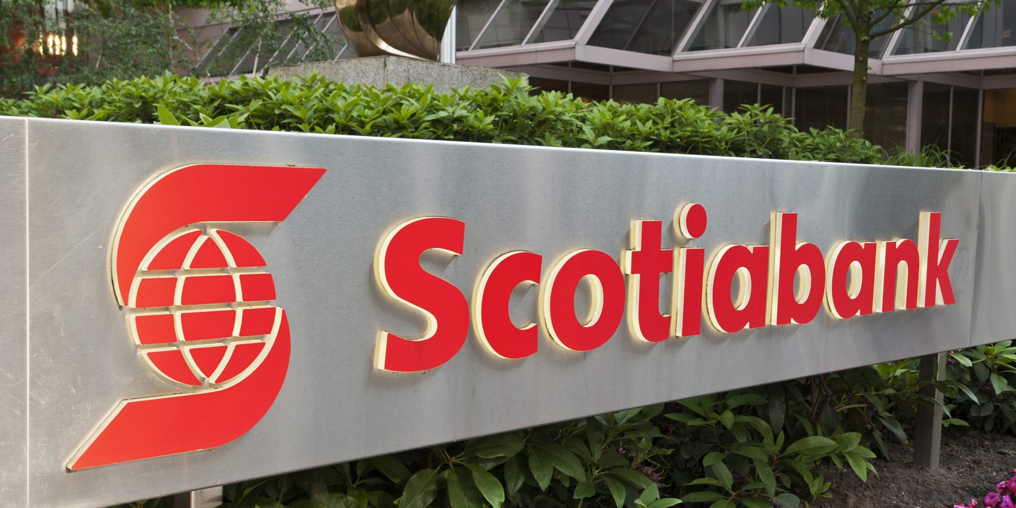 Scotiabank avanza de la mano del servicio a sus clientes - Revista Fortuna