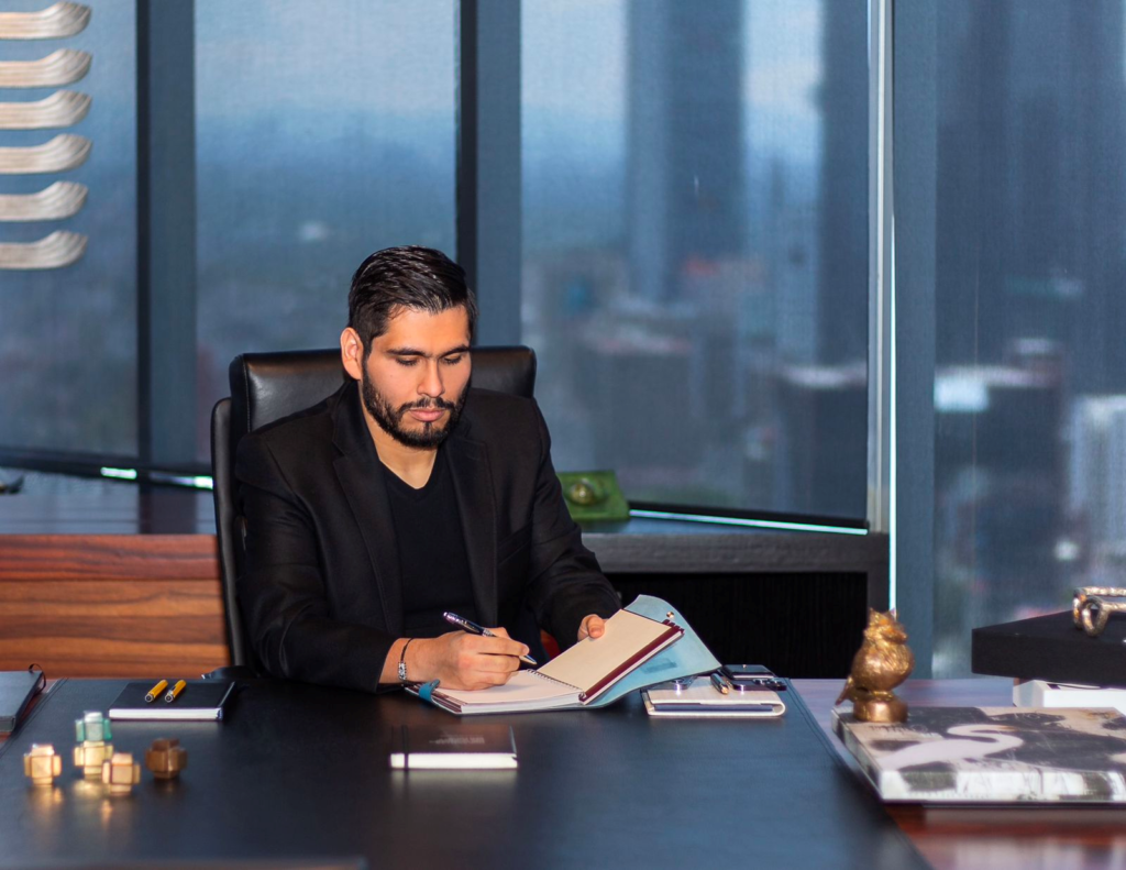 Carlos Merlo: La mente detrás de Victory Lab - Revista Fortuna