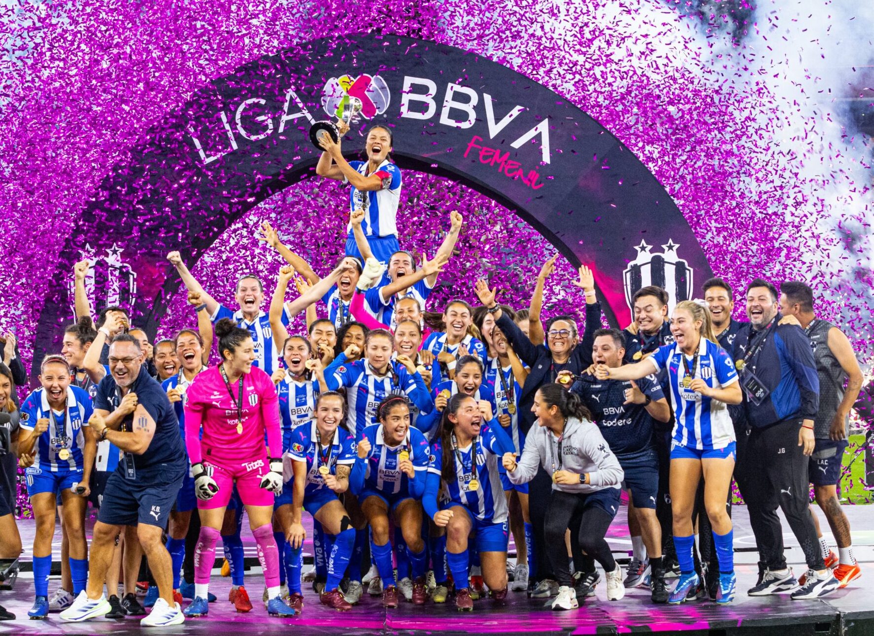 Rayadas levanta su tercer título en la Liga MX Femenil