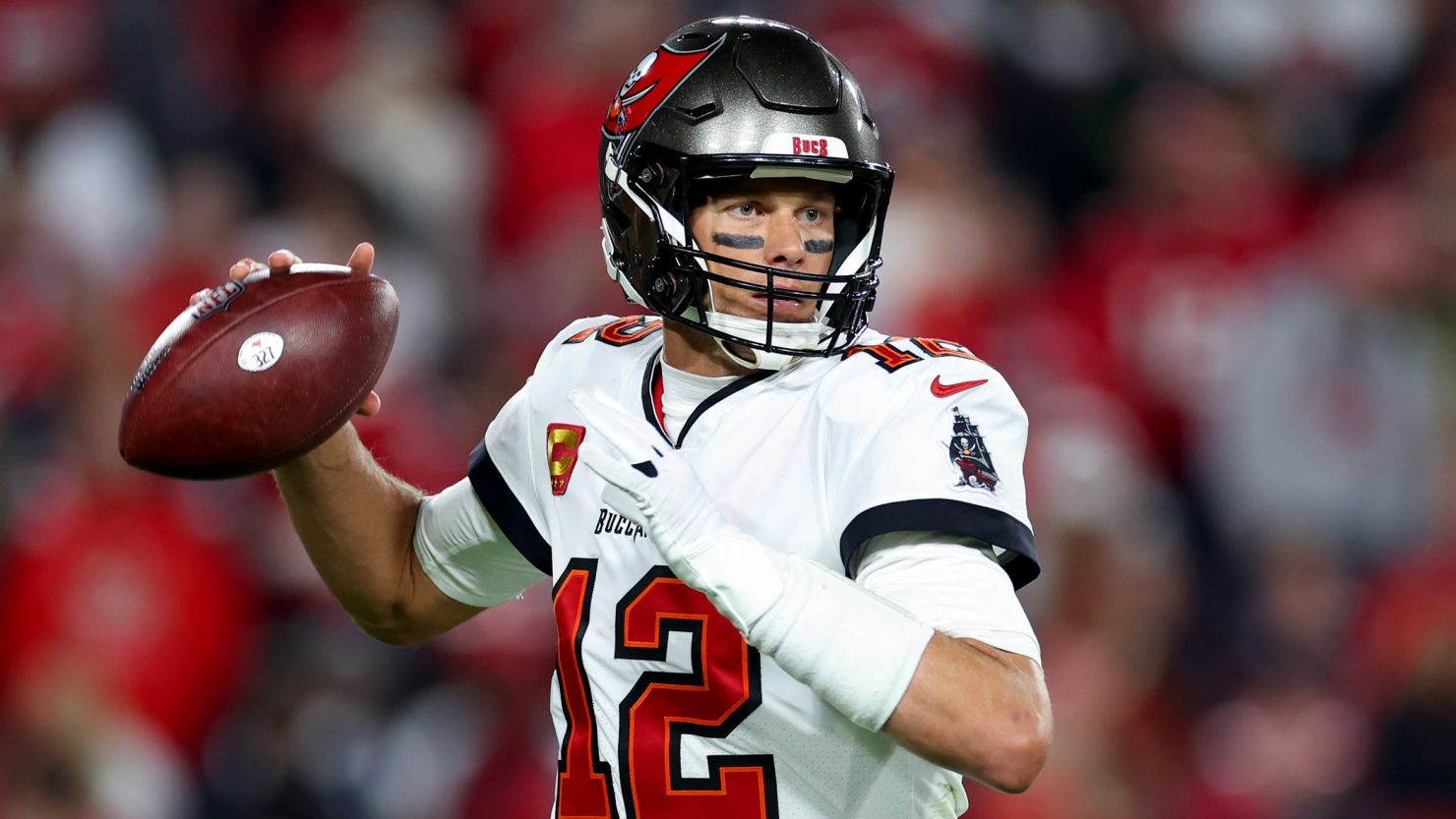 8/9/2024: El nuevo debut de Tom Brady - Revista Fortuna